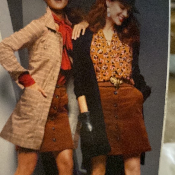 CAbi | Skirts | Cabi University Skirt | Poshmark